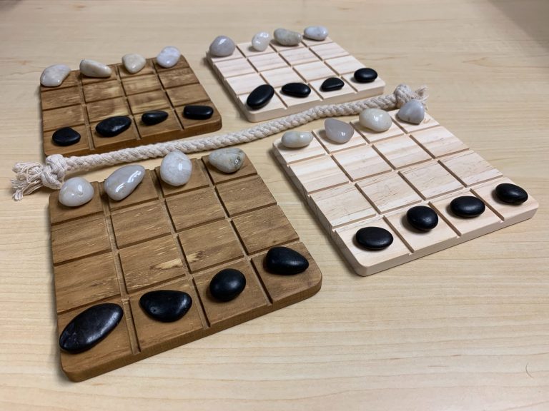 This Game Rocks! – A Review of Shobu – Geek-Craft